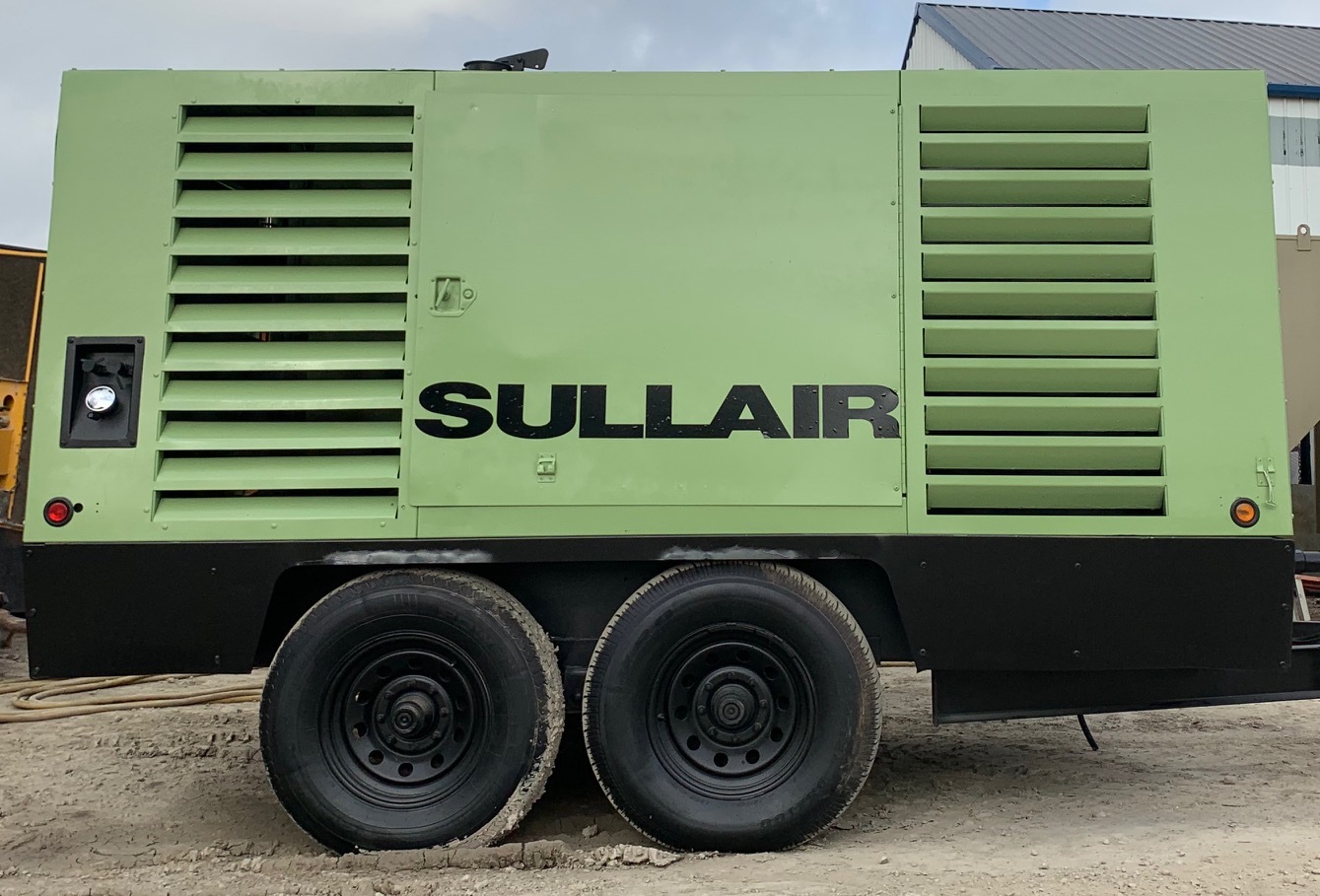 Used Sullair 900CAT Diesel Air Compressor 900 200701310138