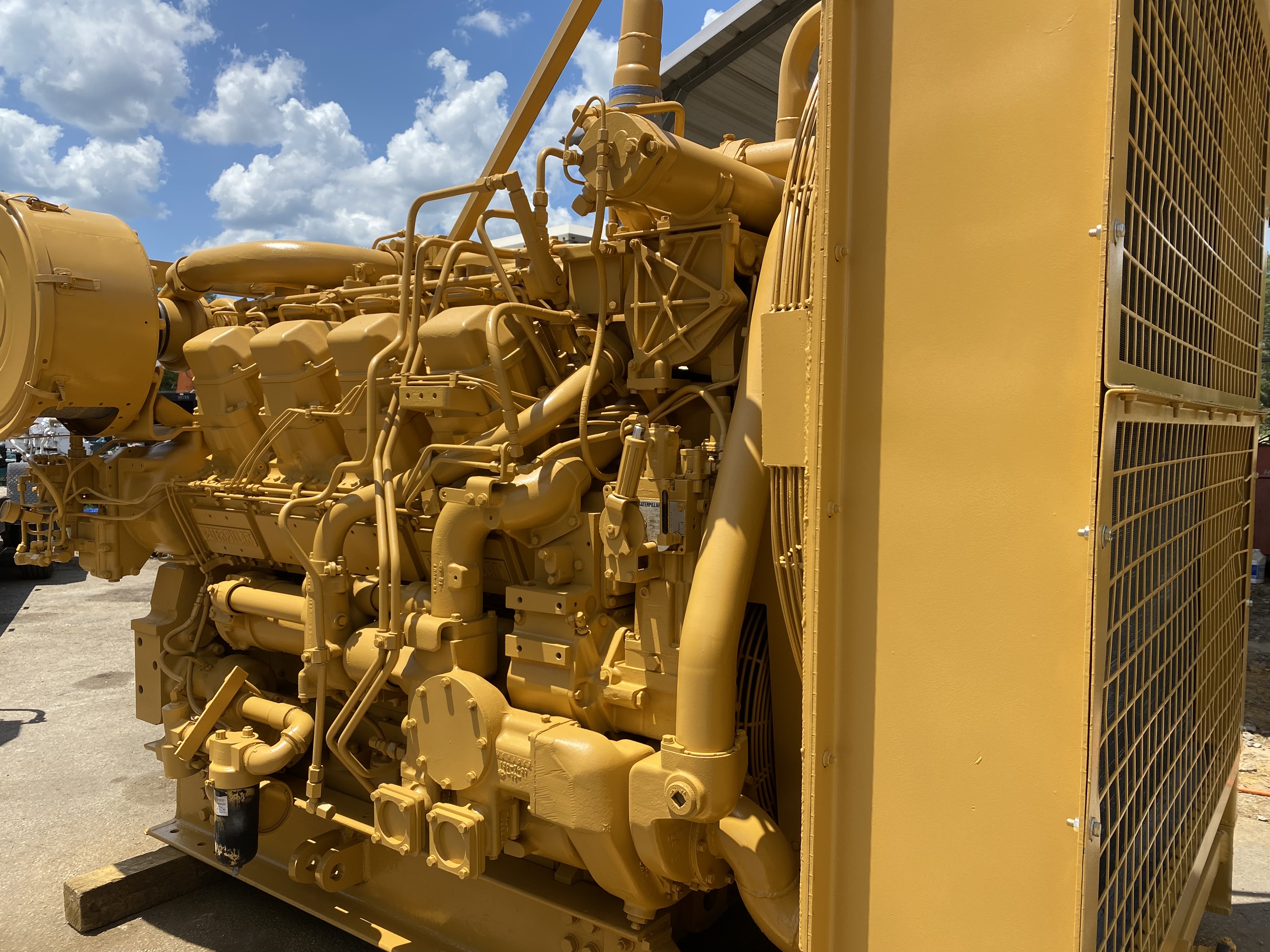 Low hour Caterpillar 3508 Diesel Engine 68Z01030