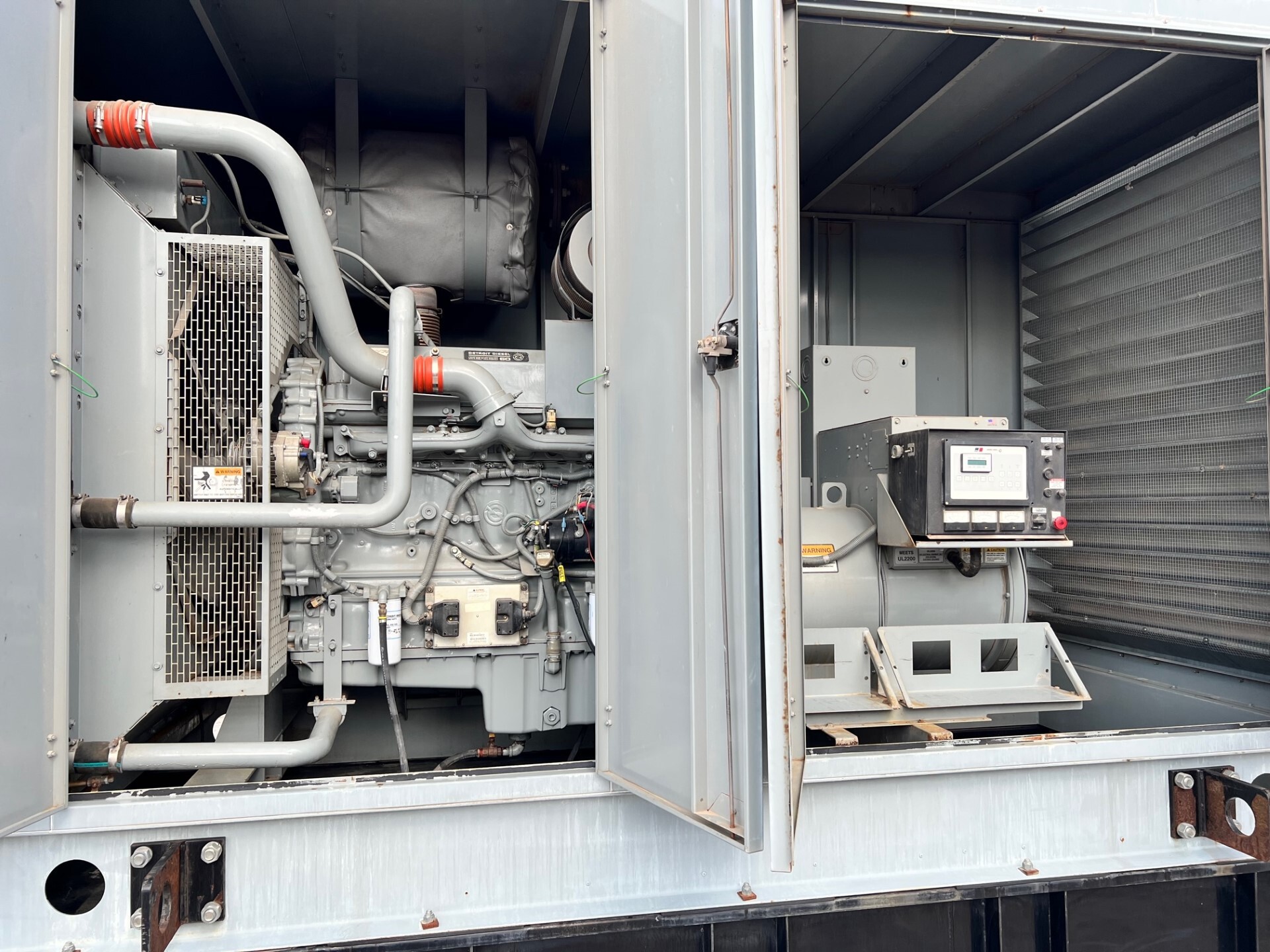 Like New MTU 350kW Diesel Generator 350 151412-0907