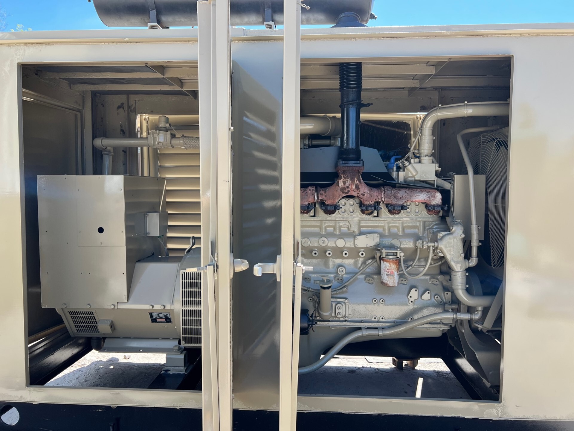 Used Cummins G855 Gas Generator 125 25221063