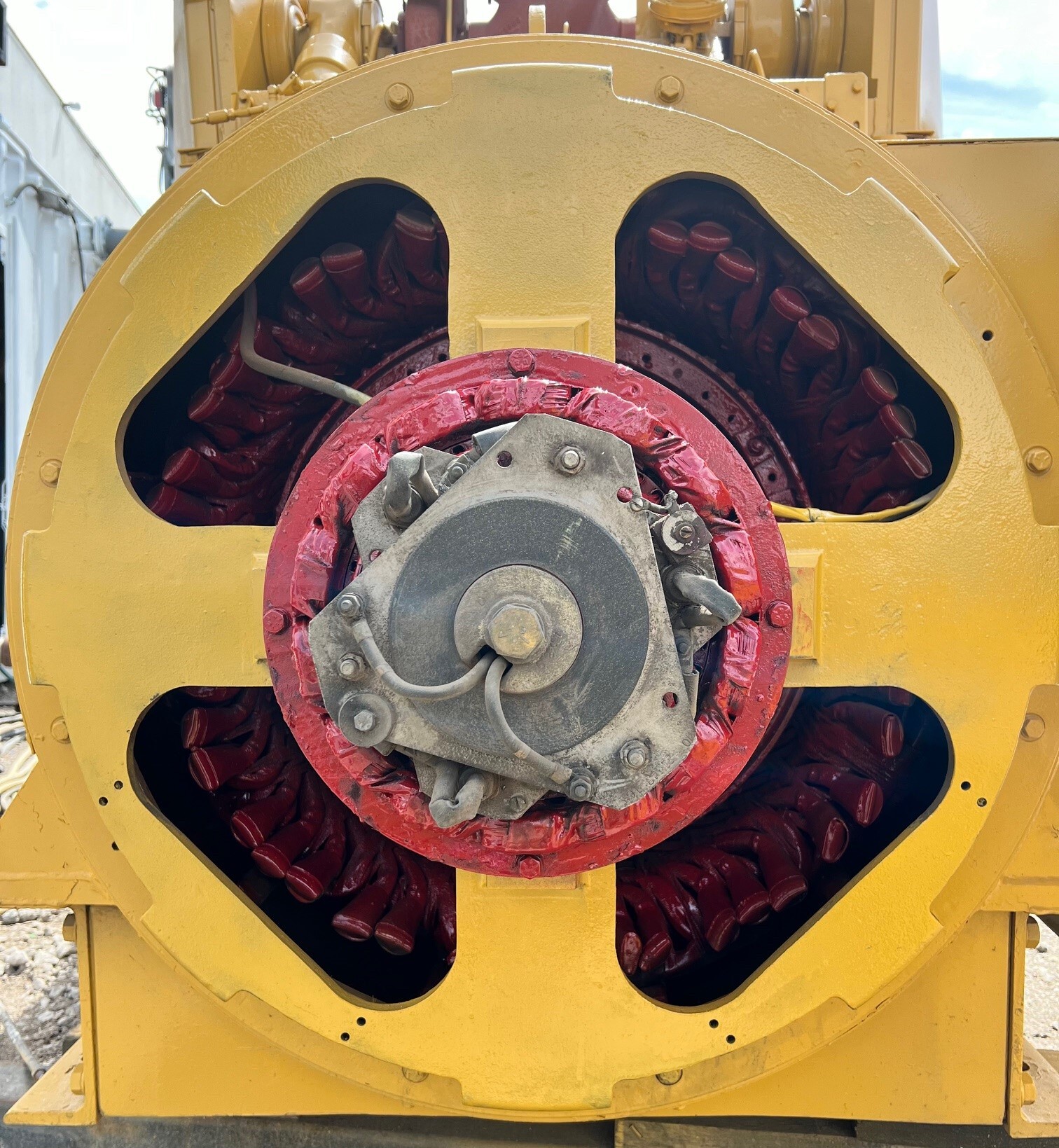 Used Caterpillar 650kW Gas Generator 650 49C00598